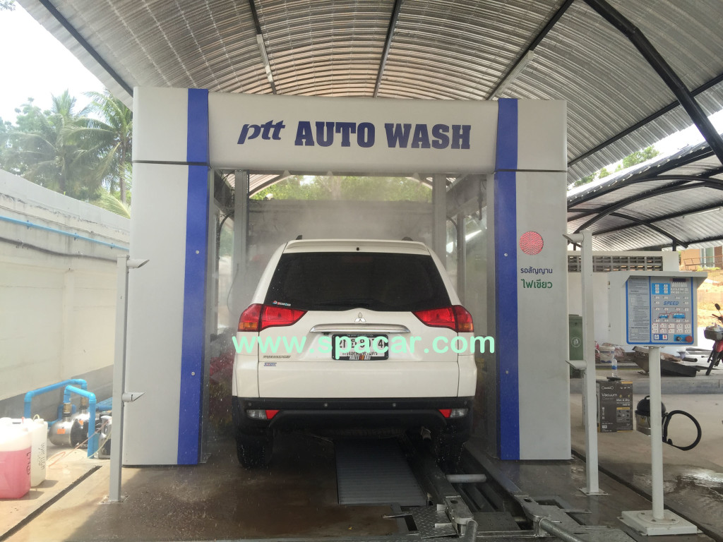 CAR WASH MACHINE